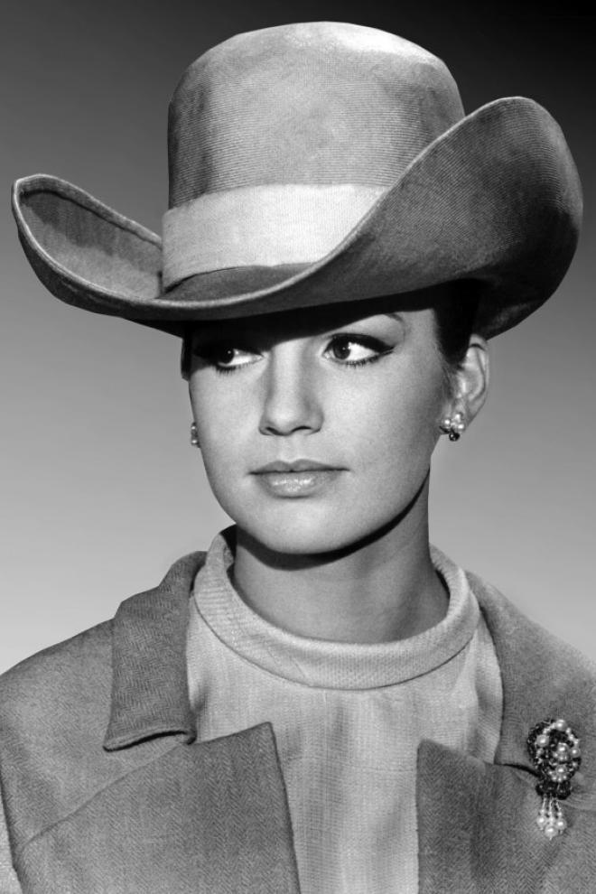 Catherine Spaak | Filmek, képek, díjak | Személyiség adatlap | Mafab.hu