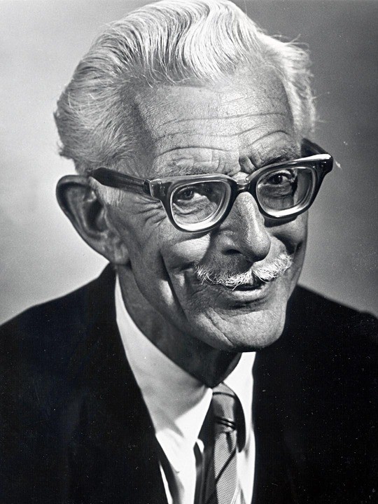Alan Napier | Filmek, képek, díjak | Személyiség adatlap | Mafab.hu