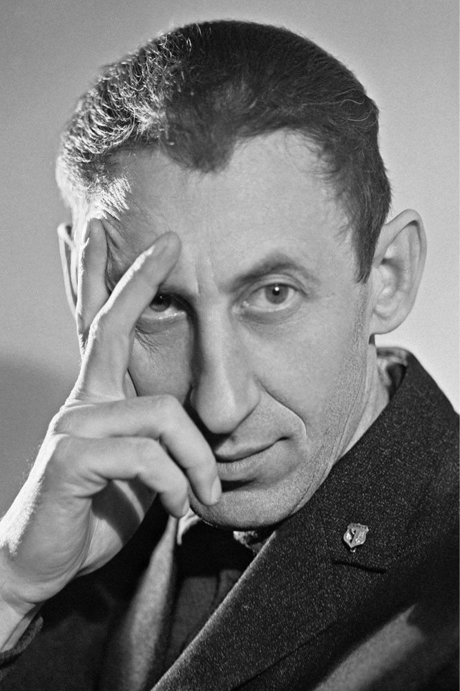 Vladimir Basov | Filmek, képek, díjak | Személyiség adatlap | Mafab.hu