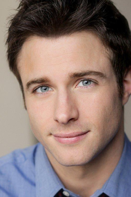 Mark Famiglietti | Filmek, képek, díjak | Személyiség adatlap | Mafab.hu