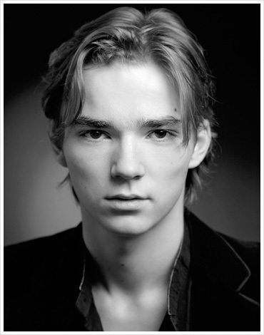 Rollo Weeks | Filmek, képek, díjak | Személyiség adatlap | Mafab.hu