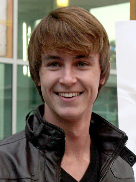 Ryan Kelley | Filmek, képek, díjak | Személyiség adatlap | Mafab.hu