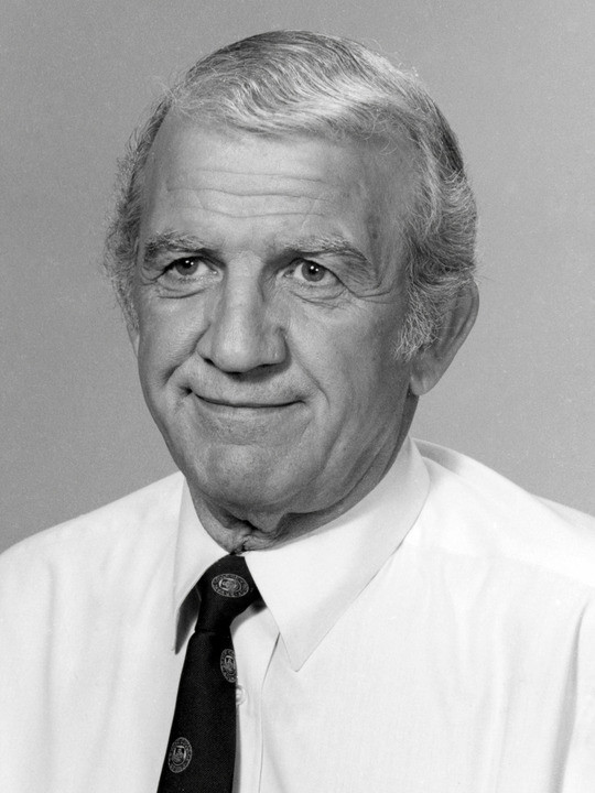 Nicholas Colasanto | Filmek, képek, díjak | Személyiség adatlap | Mafab.hu