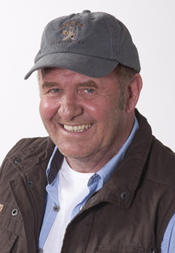 Leon Schuster | Filmek, képek, díjak | Személyiség adatlap | Mafab.hu
