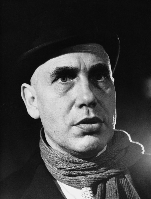 Charles Regnier | Filmek, képek, díjak | Személyiség adatlap | Mafab.hu