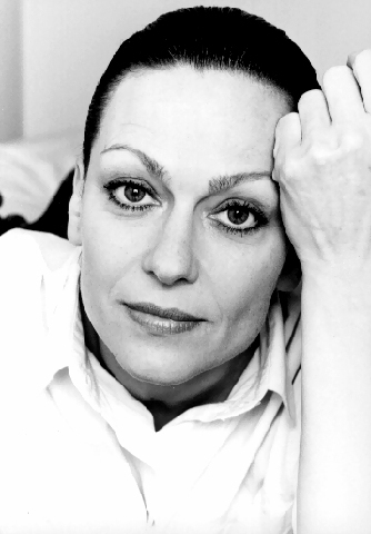 Beatrice Kessler | Filmek, képek, díjak | Személyiség adatlap | Mafab.hu