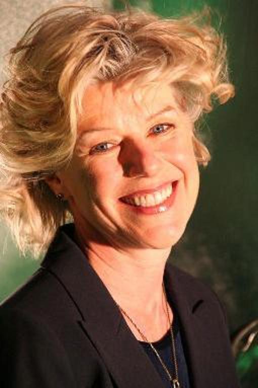 Adrienne King | Filmek, képek, díjak | Személyiség adatlap | Mafab.hu