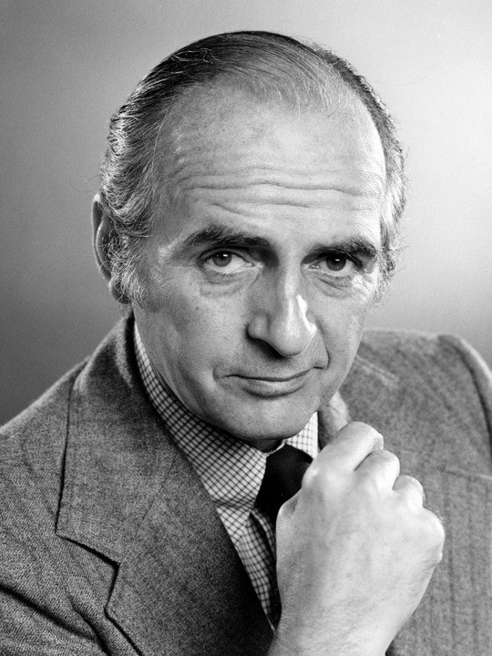 Dan Frazer | Filmek, képek, díjak | Személyiség adatlap | Mafab.hu