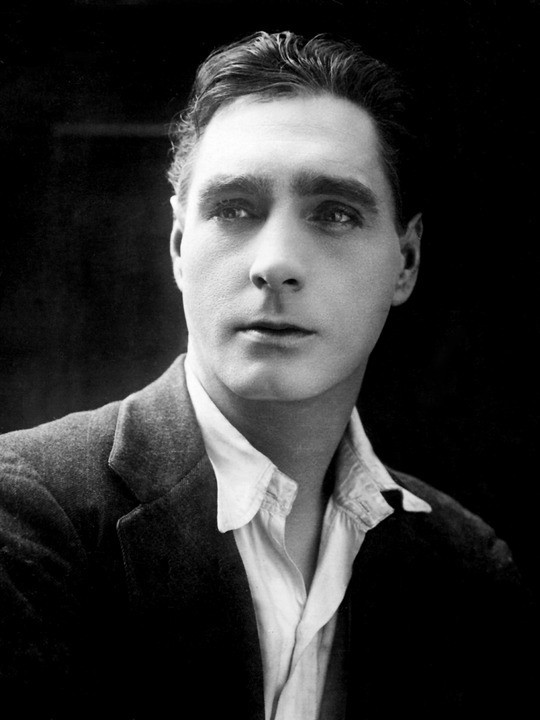 Henry Edwards | Filmek, képek, díjak | Személyiség adatlap | Mafab.hu