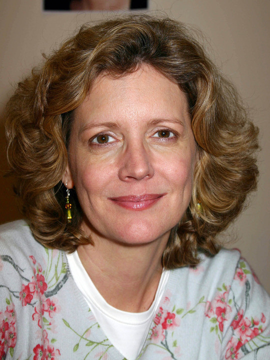 Kristine Sutherland | Filmek, képek, díjak | Személyiség adatlap | Mafab.hu