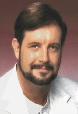 Peter Cornwell | Filmek, képek, díjak | Személyiség adatlap | Mafab.hu