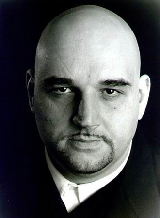 Antonino Iuorio | Filmek, képek, díjak | Személyiség adatlap | Mafab.hu