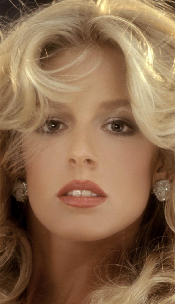 Dona Speir | Filmek, képek, díjak | Személyiség adatlap | Mafab.hu