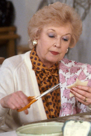 June Whitfield | Filmek, képek, díjak | Személyiség adatlap | Mafab.hu