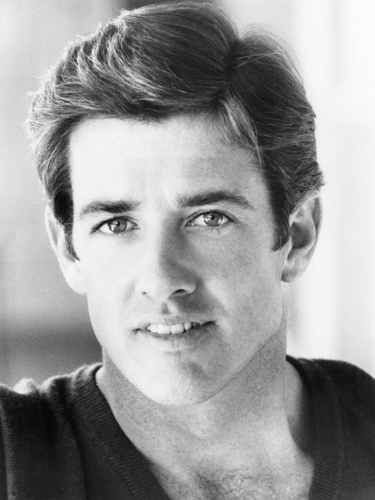 Doug Sheehan | Filmek, képek, díjak | Személyiség adatlap | Mafab.hu