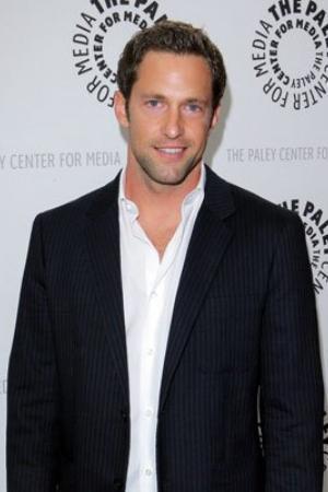 Mike Faiola | Filmek, képek, díjak | Személyiség adatlap | Mafab.hu