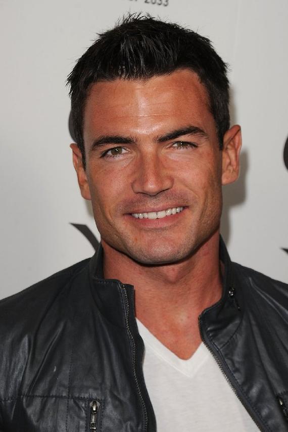 Aiden Turner | Filmek, képek, díjak | Személyiség adatlap | Mafab.hu