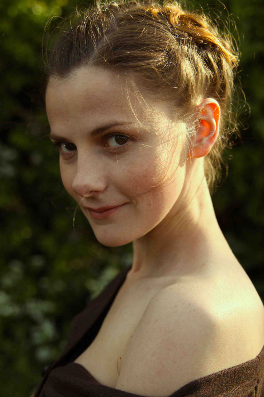 Louise Brealey | Filmek, képek, díjak | Személyiség adatlap | Mafab.hu
