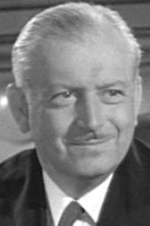 Russell Hicks | Filmek, képek, díjak | Személyiség adatlap | Mafab.hu