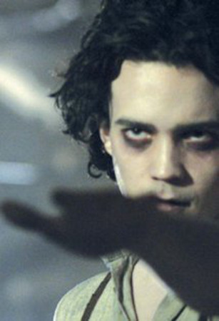 Kett Turton | Filmek, képek, díjak | Személyiség adatlap | Mafab.hu