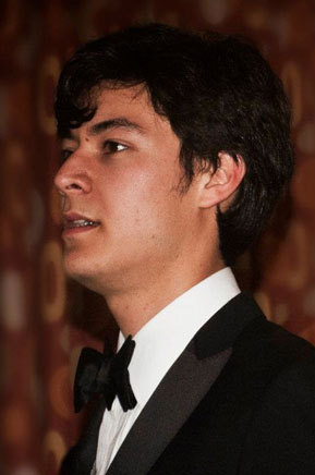 Adrian Polglase | Filmek, képek, díjak | Személyiség adatlap | Mafab.hu