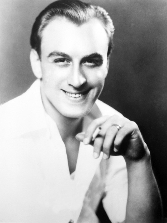 Russ Columbo | Filmek, képek, díjak | Személyiség adatlap | Mafab.hu