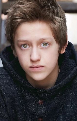 Percy Hynes White | Filmek, képek, díjak | Személyiség adatlap | Mafab.hu