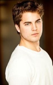 Edward Ruttle | Filmek, képek, díjak | Személyiség adatlap | Mafab.hu