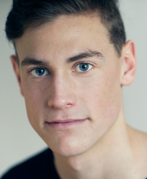 Simon Mead | Filmek, képek, díjak | Személyiség adatlap | Mafab.hu