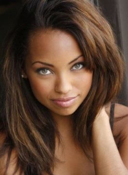 Flora Greeson | Filmek, képek, díjak | Személyiség adatlap | Mafab.hu