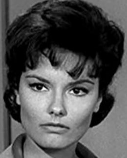 Suzanne Lloyd | Filmek, képek, díjak | Személyiség adatlap | Mafab.hu