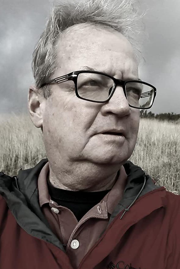 Kelly Connell | Filmek, képek, díjak | Személyiség adatlap | Mafab.hu