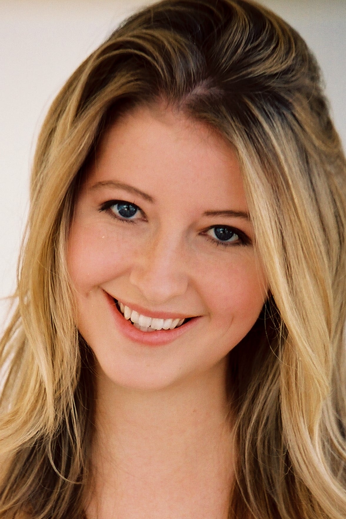 Liza Binkley | Filmek, képek, díjak | Személyiség adatlap | Mafab.hu