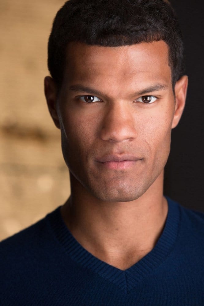 Sullivan Jones | Filmek, képek, díjak | Személyiség adatlap | Mafab.hu