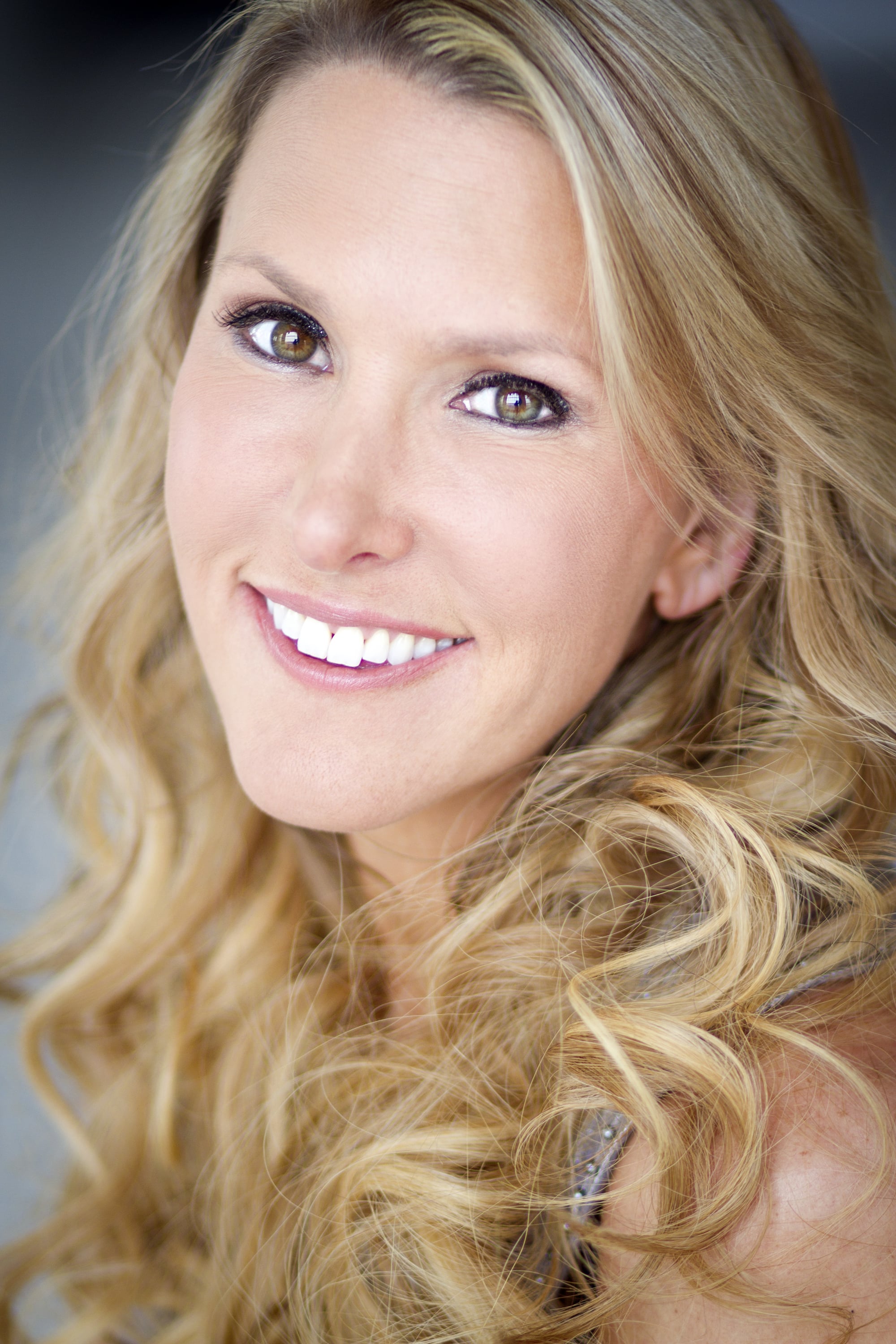 Kari Petersen | Filmek, képek, díjak | Személyiség adatlap | Mafab.hu