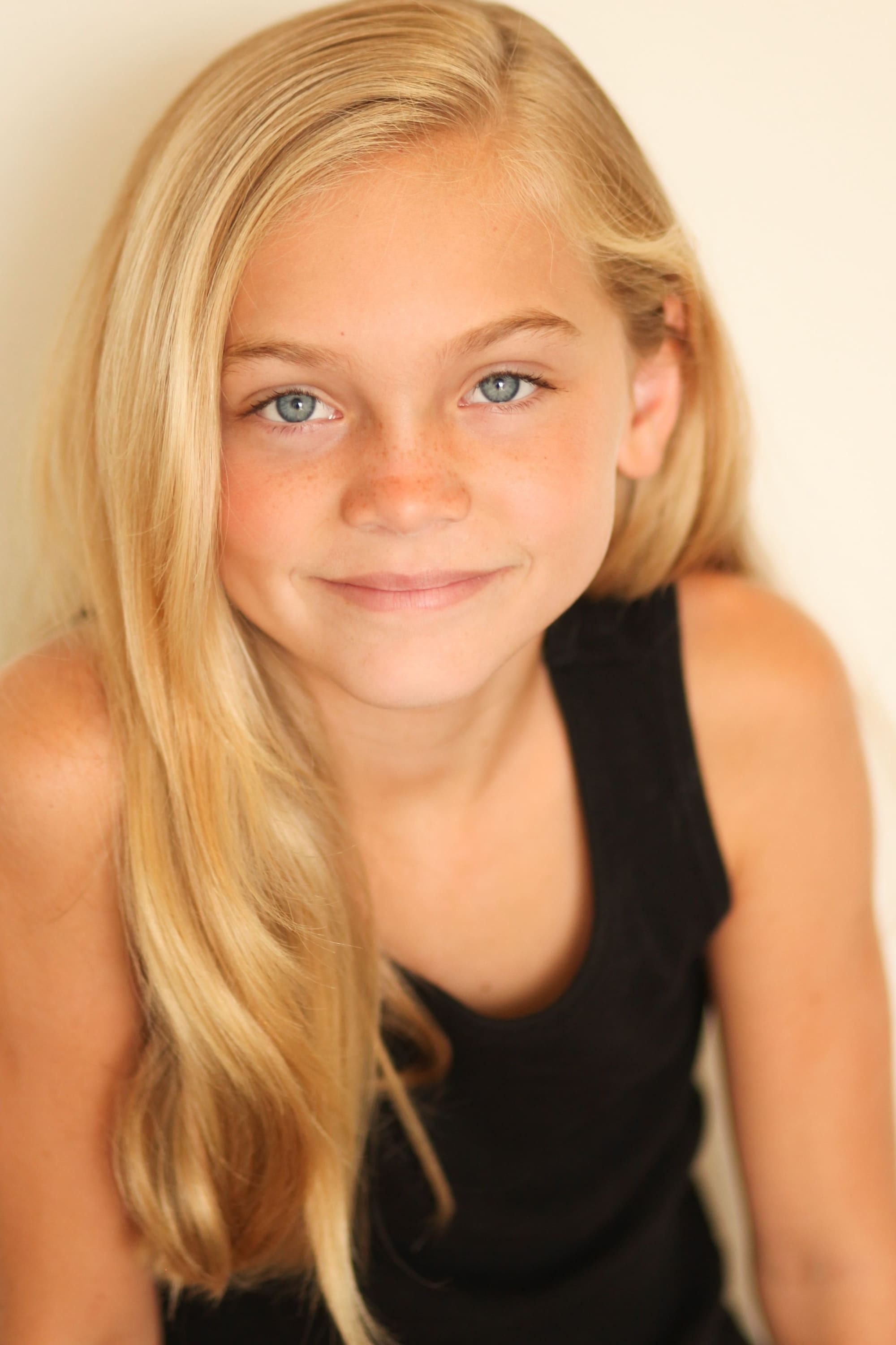 Allison Gobuzzi | Filmek, képek, díjak | Személyiség adatlap | Mafab.hu