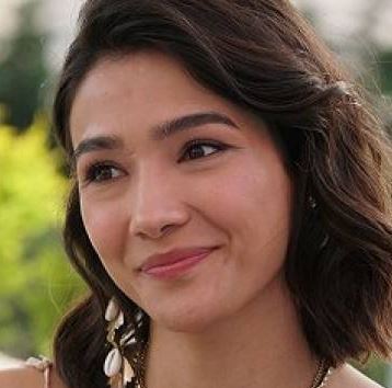 Aybüke Pusat | Filmek, képek, díjak | Személyiség adatlap | Mafab.hu
